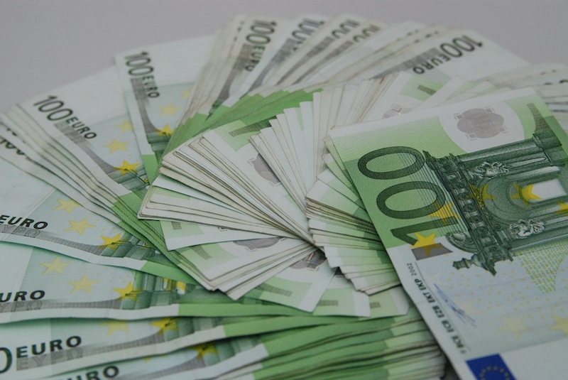 Nikad niko nije vratio državnu pomoć u Srbiji - Nova Ekonomija