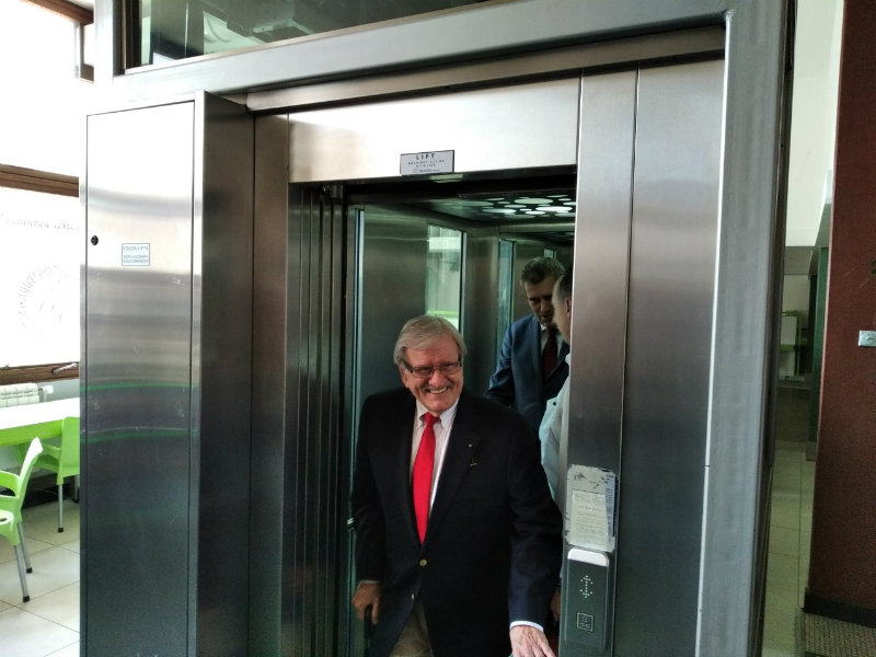 Kako su naučnici srpskog porekla doprineli da čovek sleti na Mesec ...