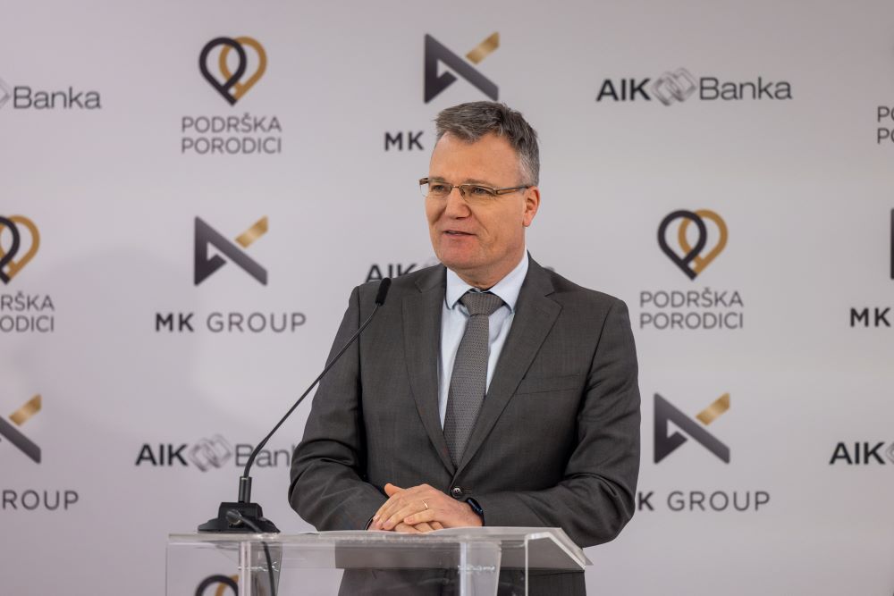 MK Group i AIK Banka izdvojile milion evra za „podršku porodici” - Nova Ekonomija