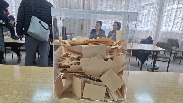 RIK dobio dodatnih 209 miliona dinara za izborni materijal - Nova Ekonomija